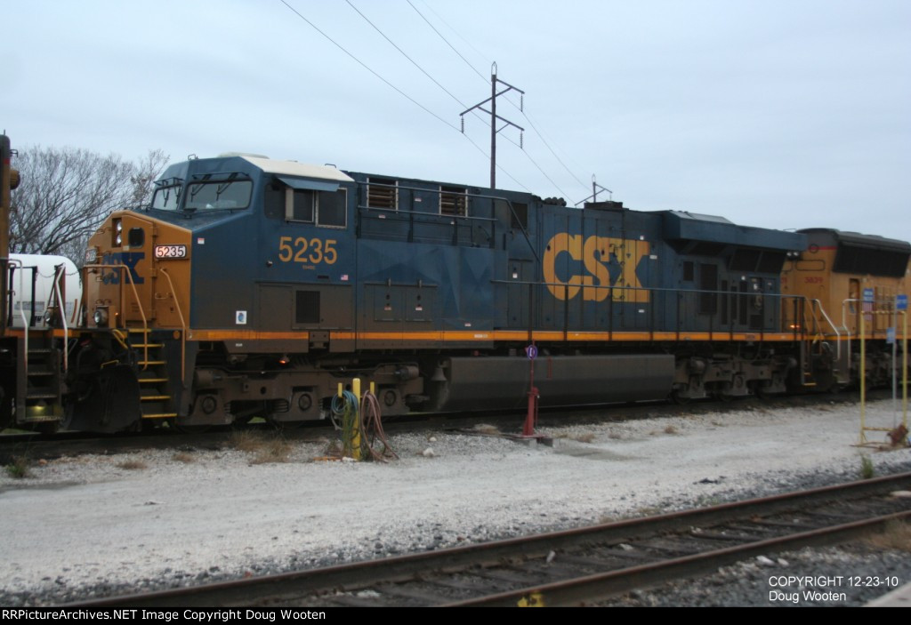 CSX 5235